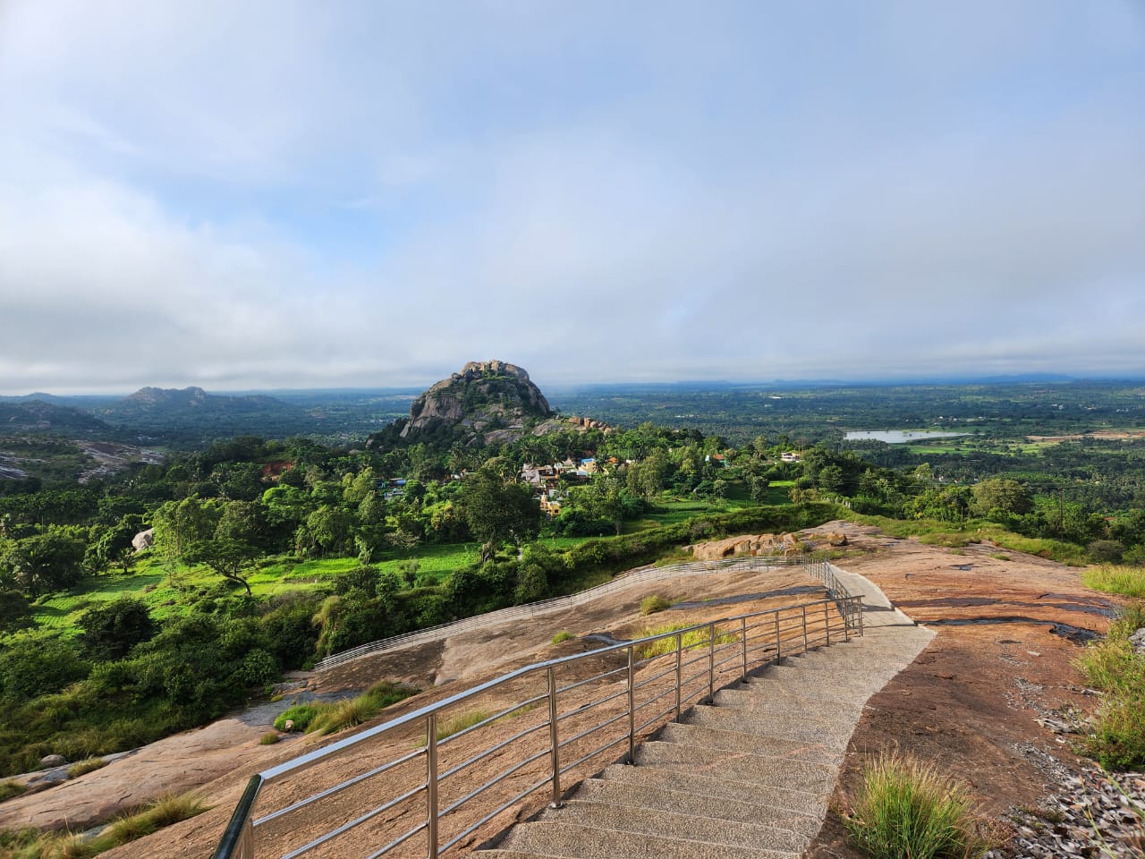 Uttari Betta and Mandaragiri Day Trek - Aranya Adventure
